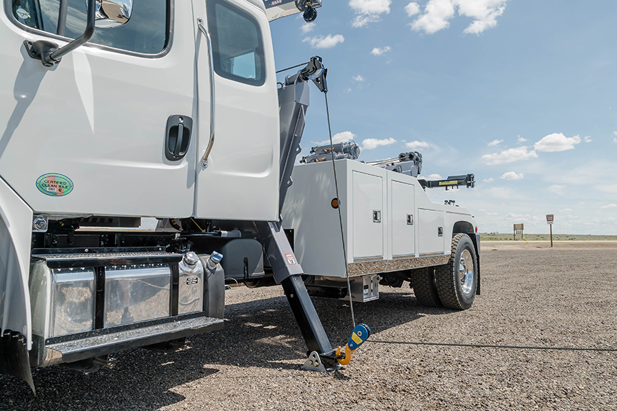 SP8500 - SP Series™ Sidepuller® (With Integrated Controls) - In The Ditch Towing Products
